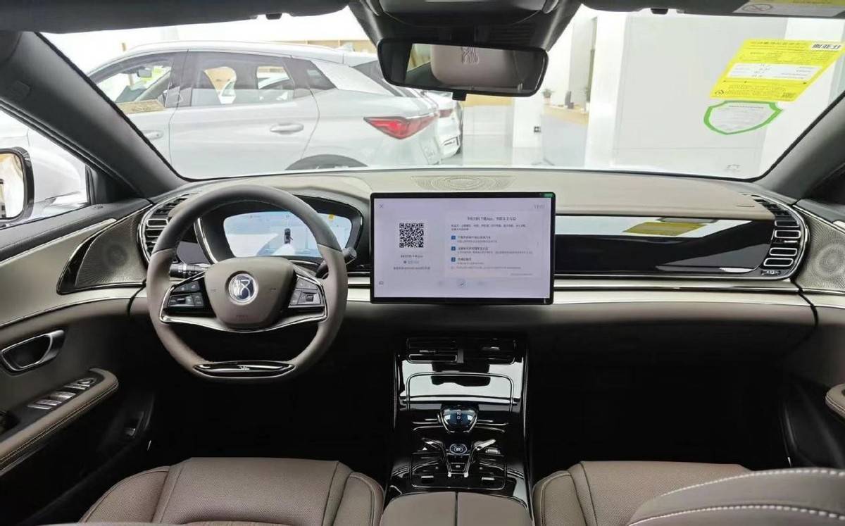 银河E8新年上市，空间大过比亚迪汉EV，更具性价比！_搜狐汽车_搜狐网