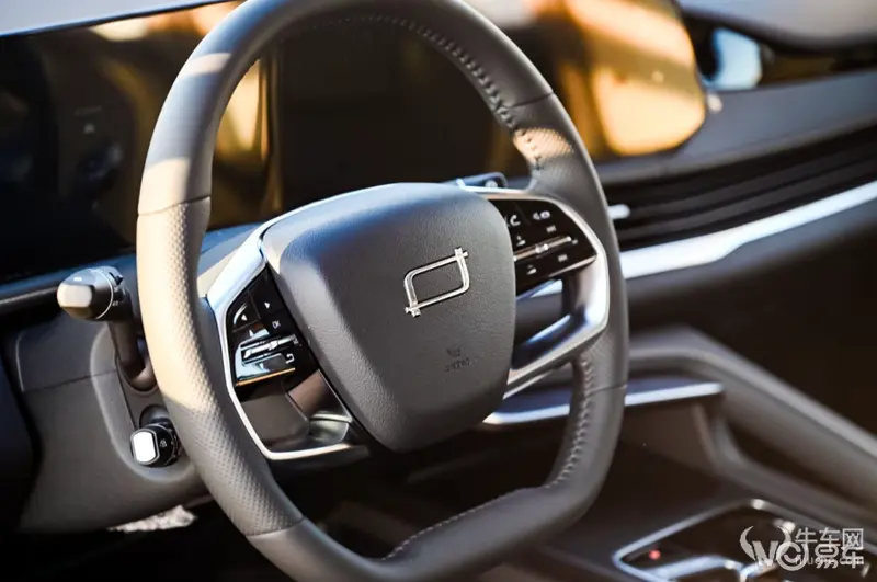 2.0T+6AT/打造国民家轿 试驾第四代奔腾B70_搜狐汽车_搜狐网