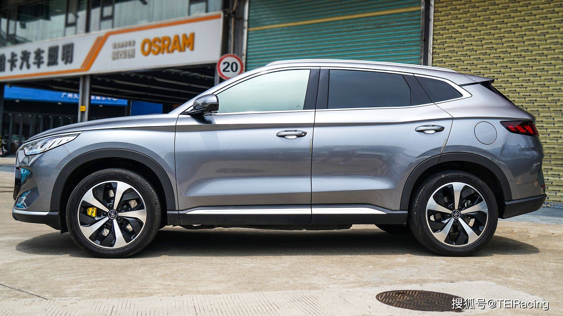 改装案例丨比亚迪宋PLUS DM-i升级P60ES大六活塞刹车套件_搜狐汽车_搜狐网