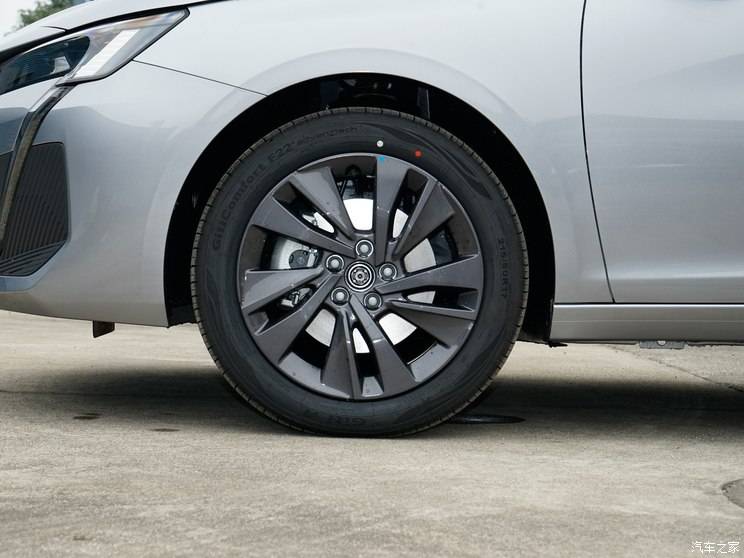 换装全新1.5T发动机 2024款标致408到店_搜狐汽车_搜狐网