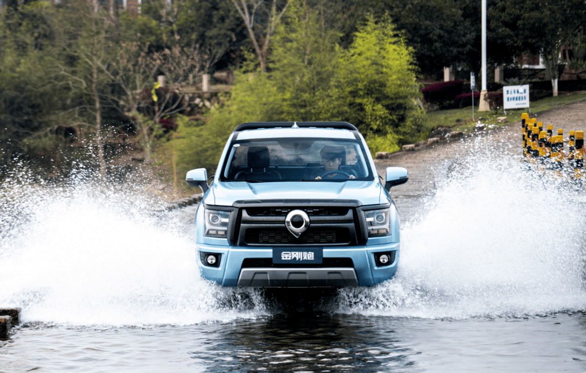 搭载2.0T+8AT黄金动力组合 长城金刚炮8AT上市 售价9.98万元起_搜狐汽车_搜狐网