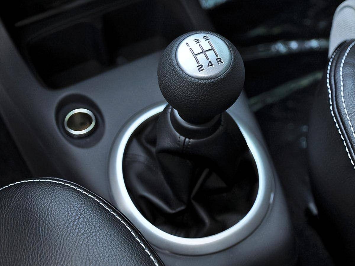MT，AT，AMT，DCT，CVT，哪种变速箱更适合我们？一次给你讲清楚_搜狐汽车_搜狐网