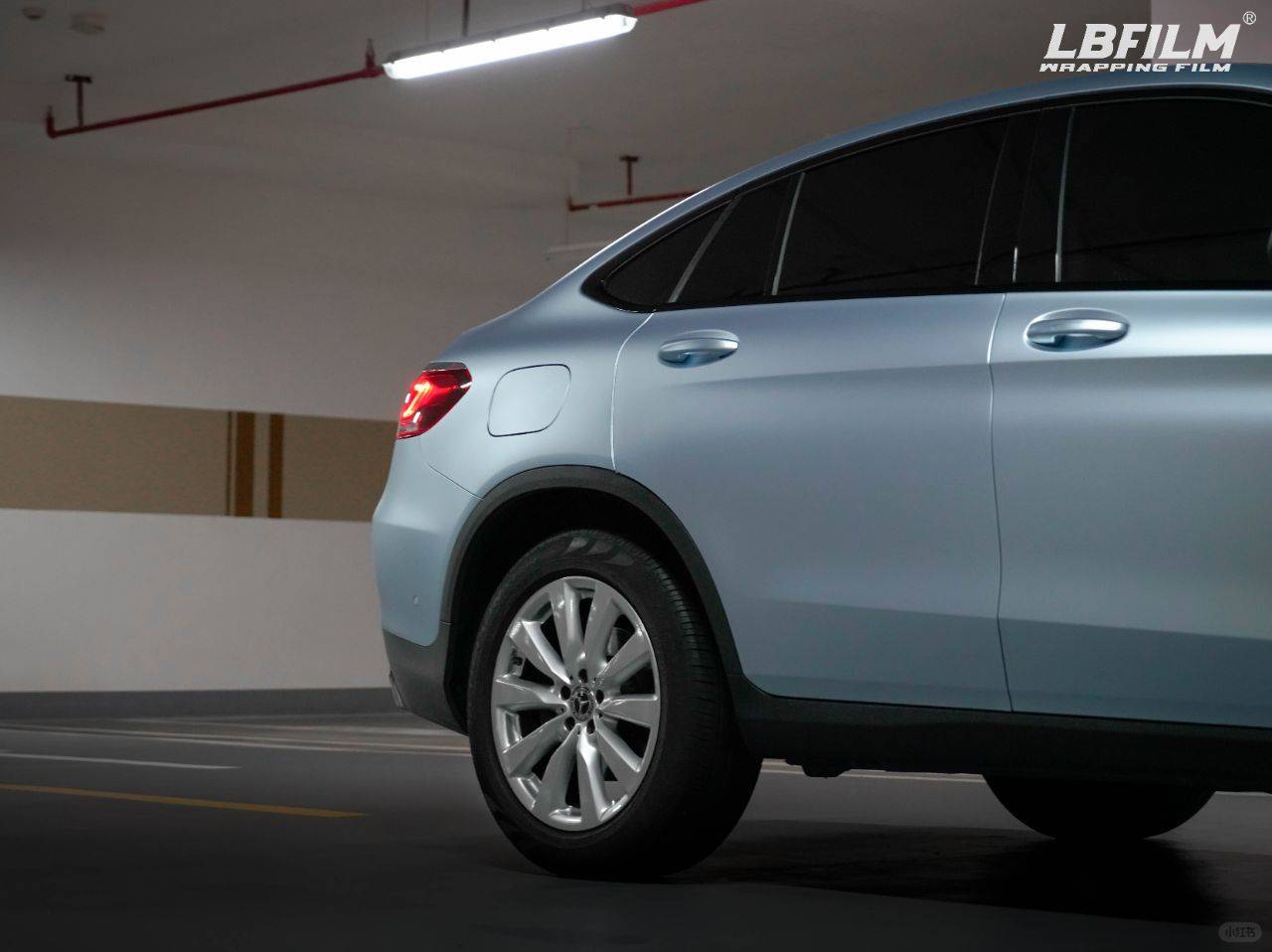 奔驰GLC-LB超亚纳米蓝改色膜,这款小清新的浅蓝色调_搜狐汽车_搜狐网