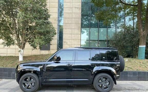 葛优的硬派老路虎，一辆车开十几年，车牌显赫：九五之尊_搜狐汽车_搜狐网