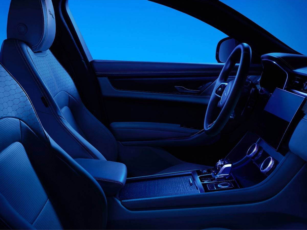 20万级豪华C级车 捷豹XFL和凯迪拉克CT6怎么选？_搜狐汽车_搜狐网