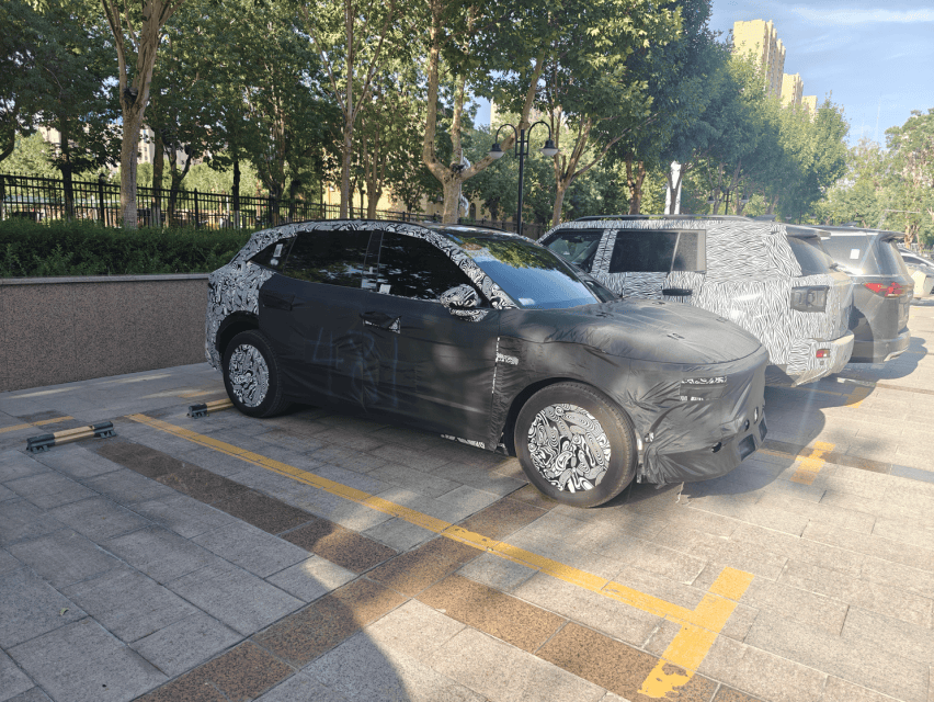 极氪CX1E最新谍照来了，延续007造型，定位中型SUV_搜狐汽车_搜狐网