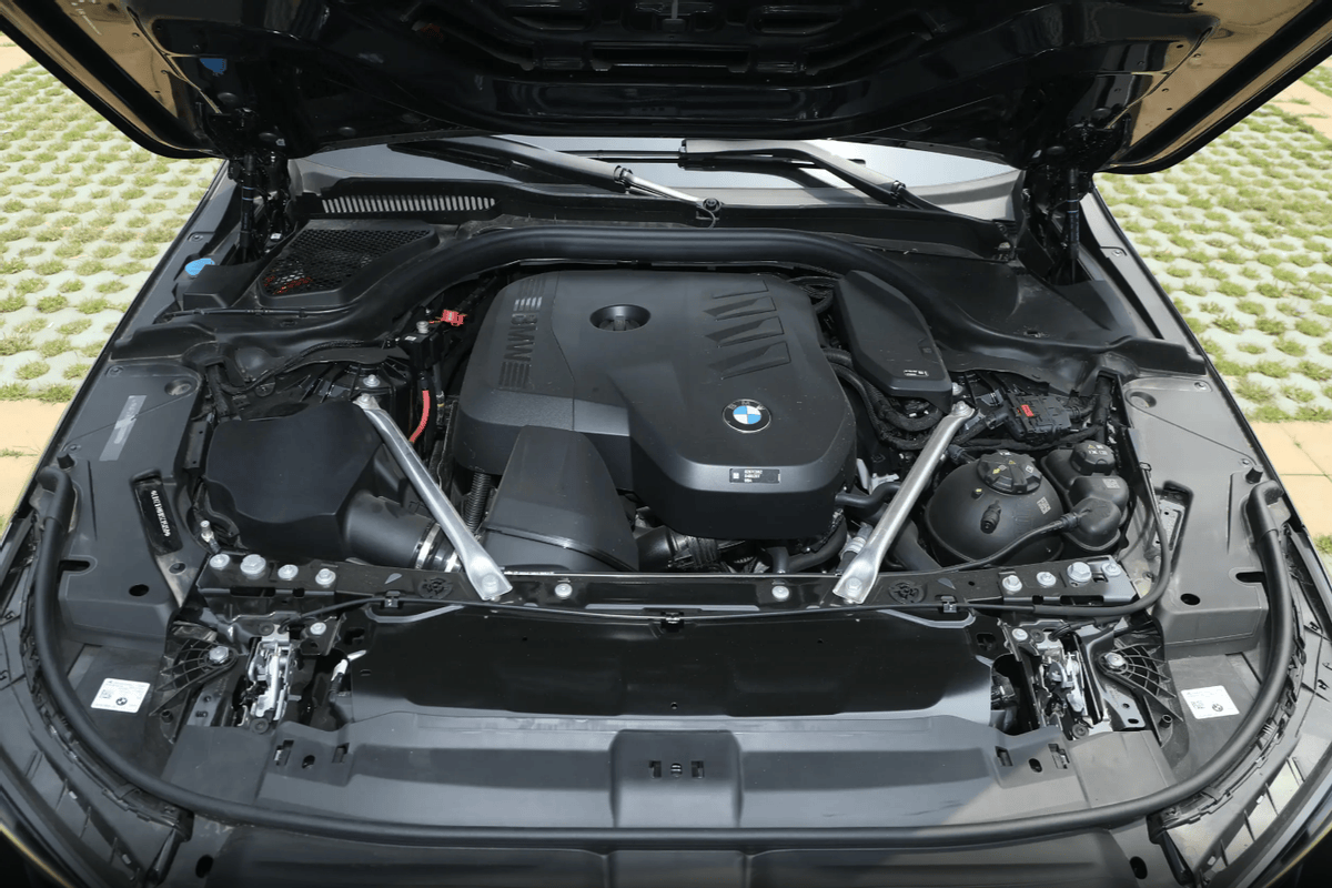 宝马开始冲量，5系优惠超10万，标配2.0T+8AT，轴距3105mm，挺香_搜狐汽车_搜狐网