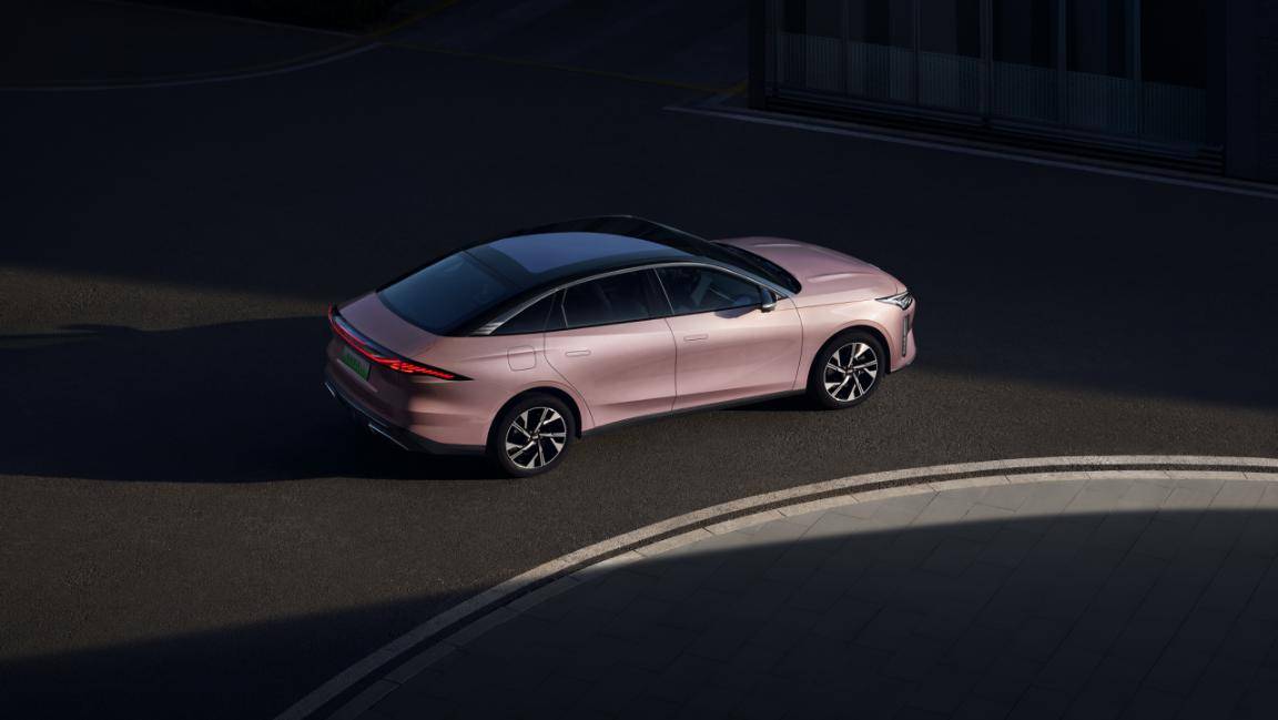 超越德系豪华，12.98w起！银河L6创想版定义A级轿车新高度！_搜狐汽车_搜狐网