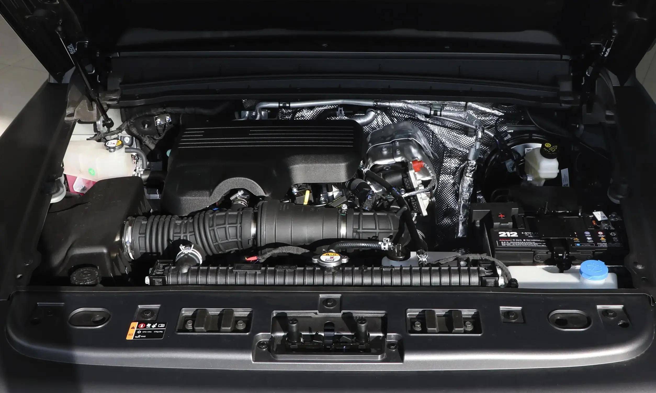 212 T01越野套件版露真容，前绞盘、涉水喉等配置，竞争坦克300_搜狐汽车_搜狐网