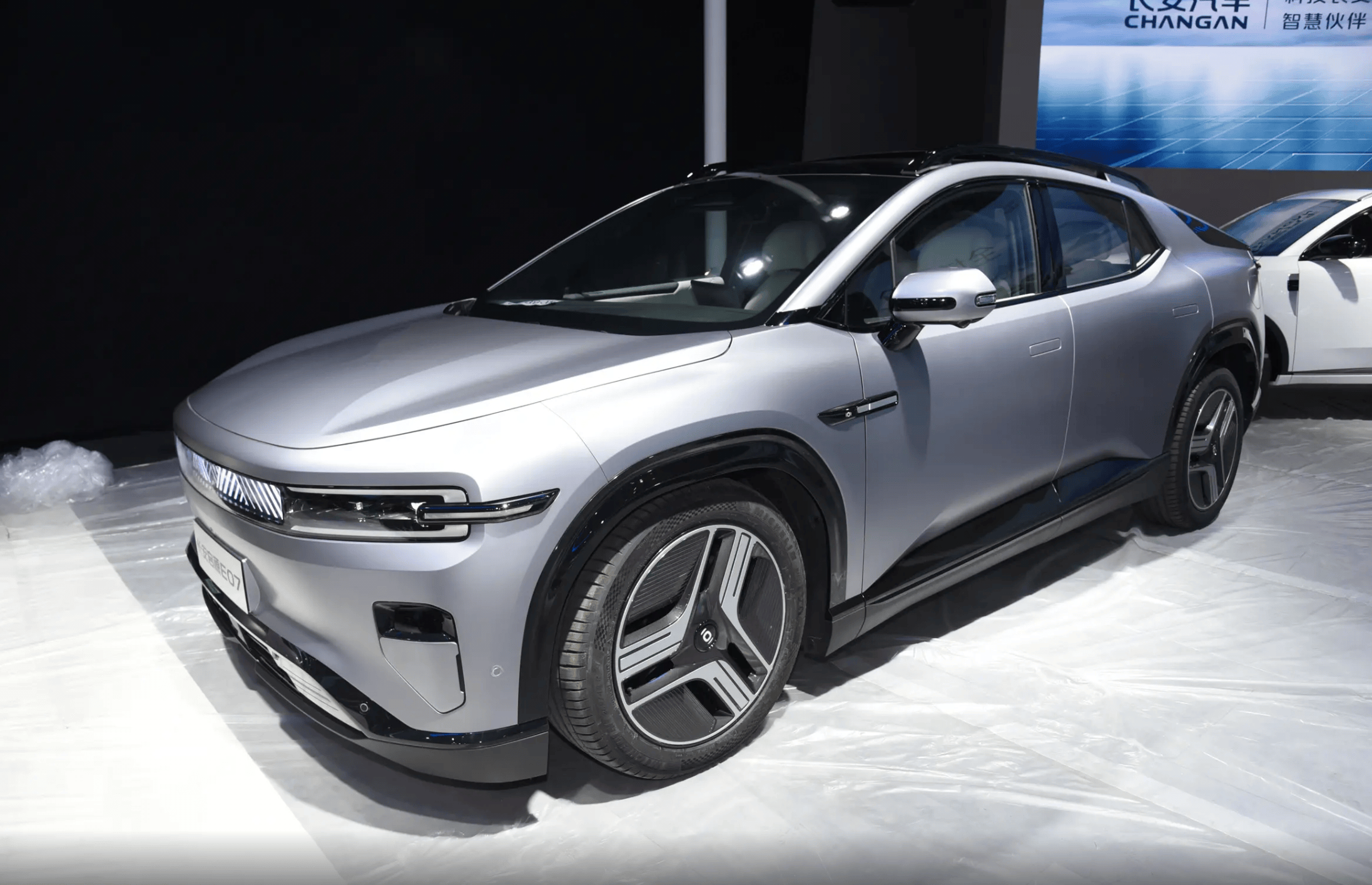 19.99万起，可以“变身”的新能源SUV！长安启源E07正式上市_搜狐汽车_搜狐网