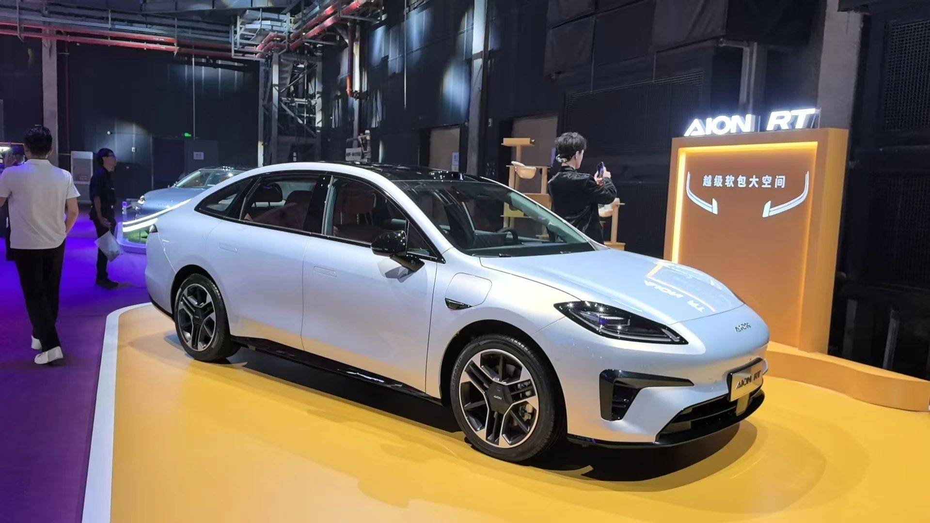 11.98万起售，AION RT能否给到小鹏MONA M03压力？_搜狐汽车_搜狐网