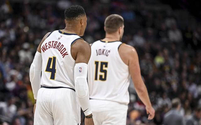 约基奇狂轰37+18+15，再次展现MVP级表现_掘金_篮板_排名