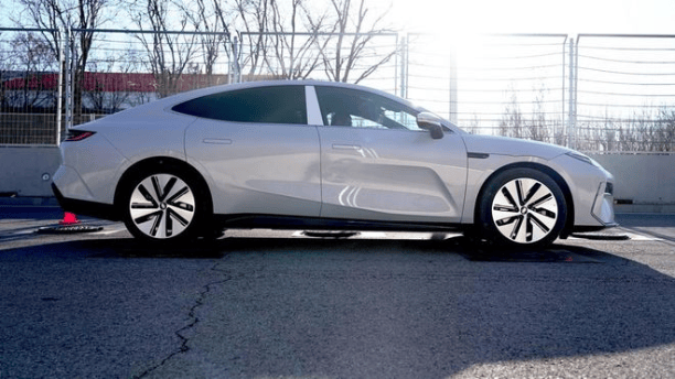 银河E8 OTA大改版：智能座舱新体验，OTA更新常用常新！_搜狐汽车_搜狐网