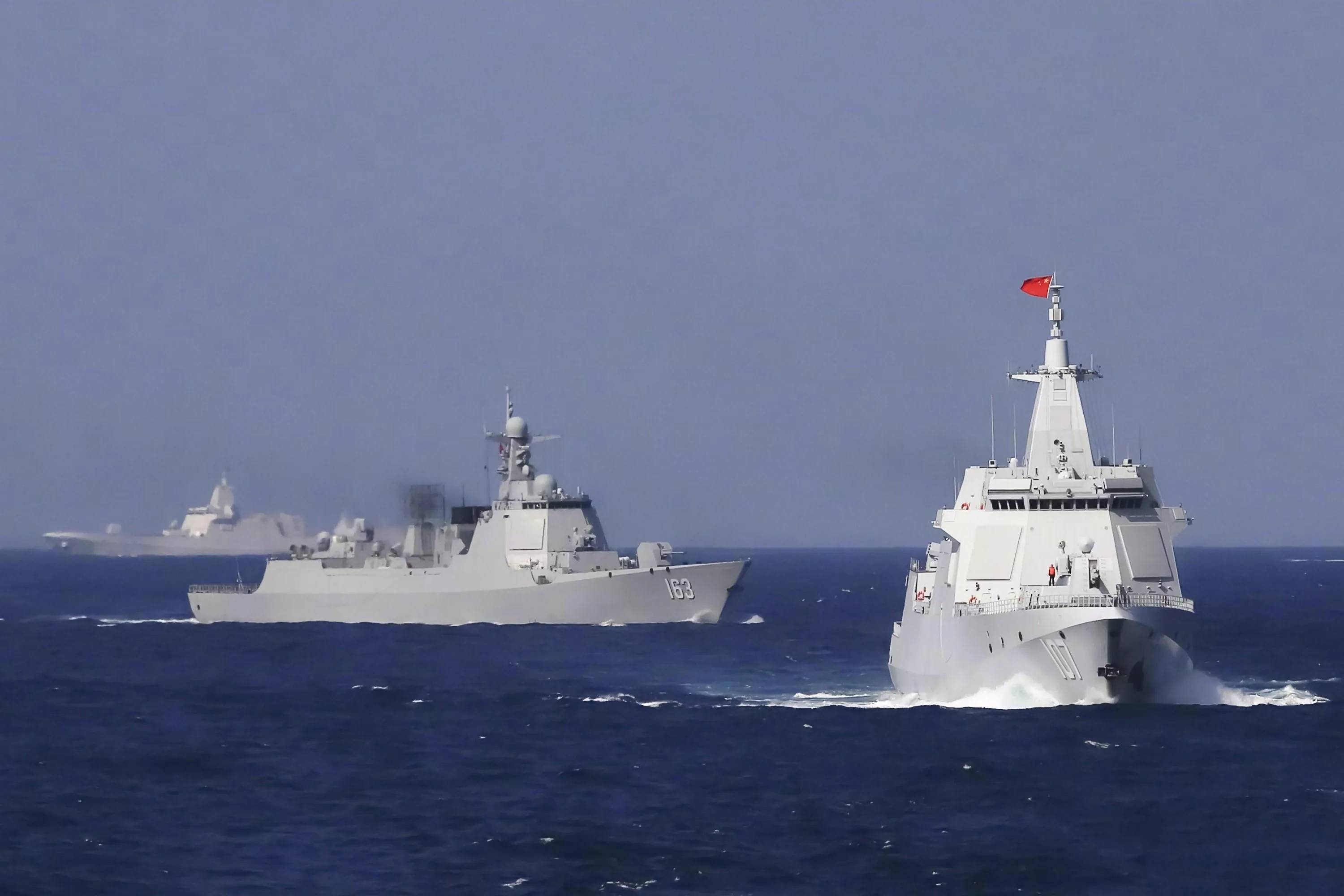 一口气下水5艘052DM，我国已有10艘055，为何仍大量造052D？_中国海军_舰艇_美国