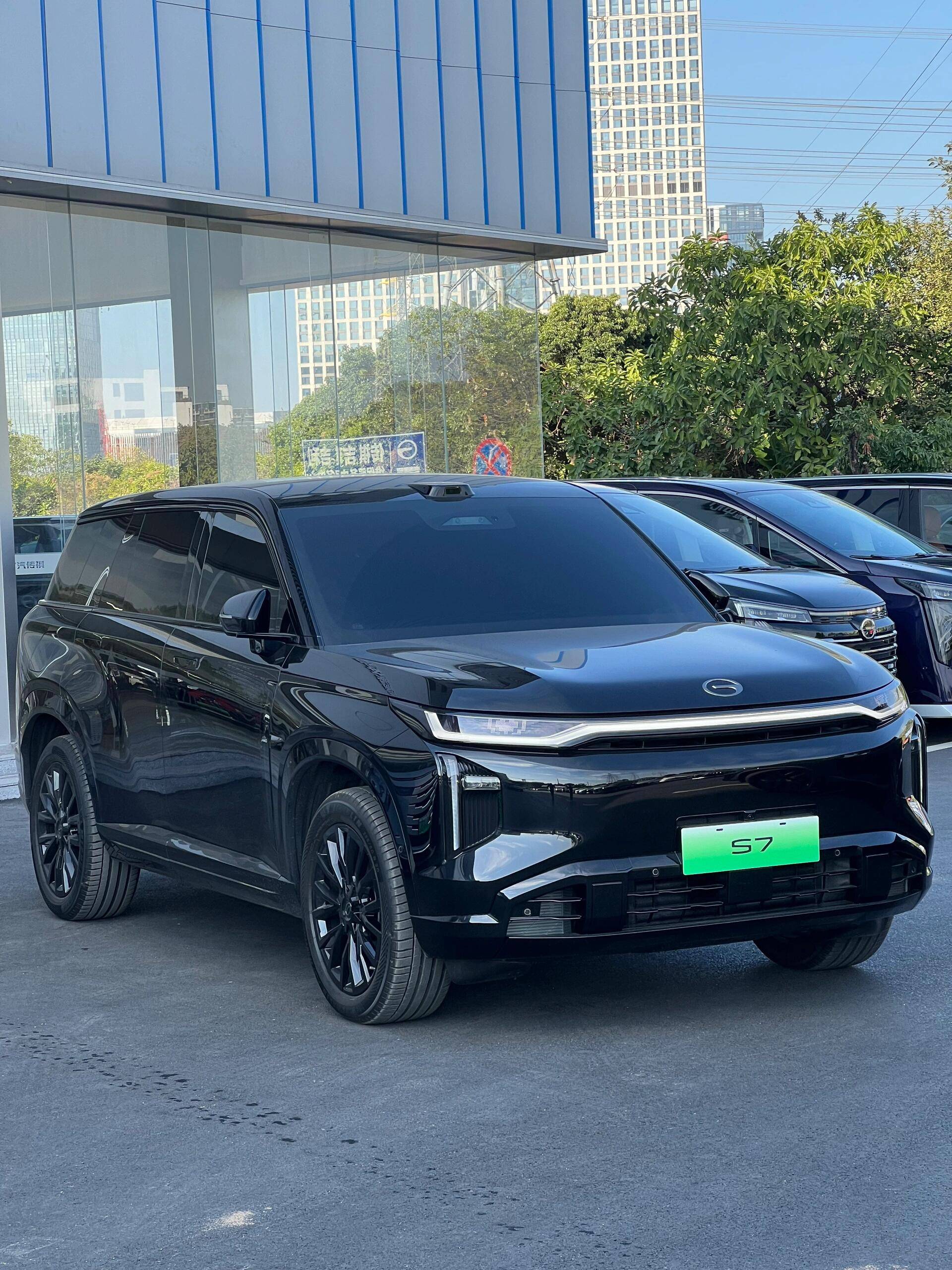 广汽传祺S7实车到店，大过唐DM-i+高阶智驾，续航超1000km+四驱_搜狐汽车_搜狐网