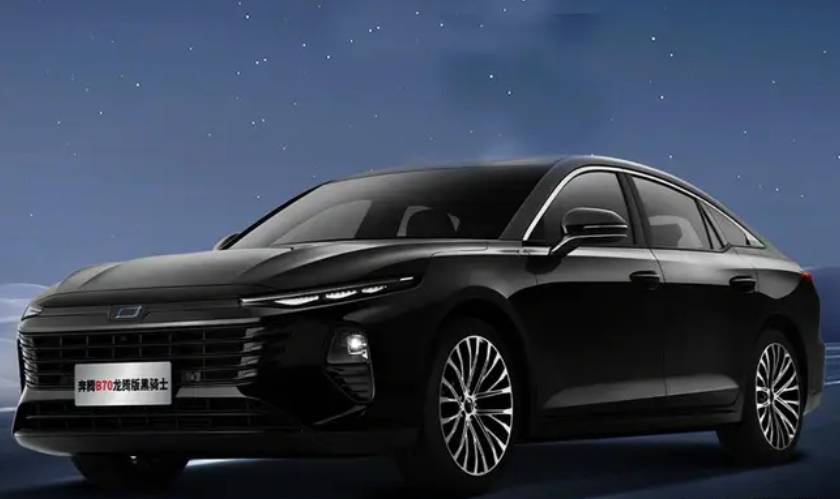 一汽奔腾B70黑骑士版及T90黑骑士版上市，售价12.09万元起_搜狐汽车_搜狐网