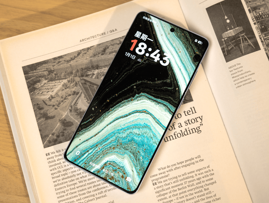 差价300元，一加Ace 5 Pro、红米K80 Pro该怎么选？看完就懂了_版本_支持_后盖