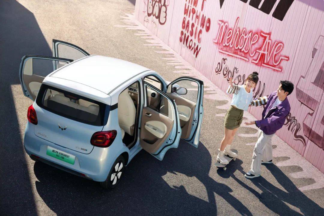 五菱宏光MINIEV四门版值得买吗？四门代步神器测评已就位！_搜狐汽车_搜狐网