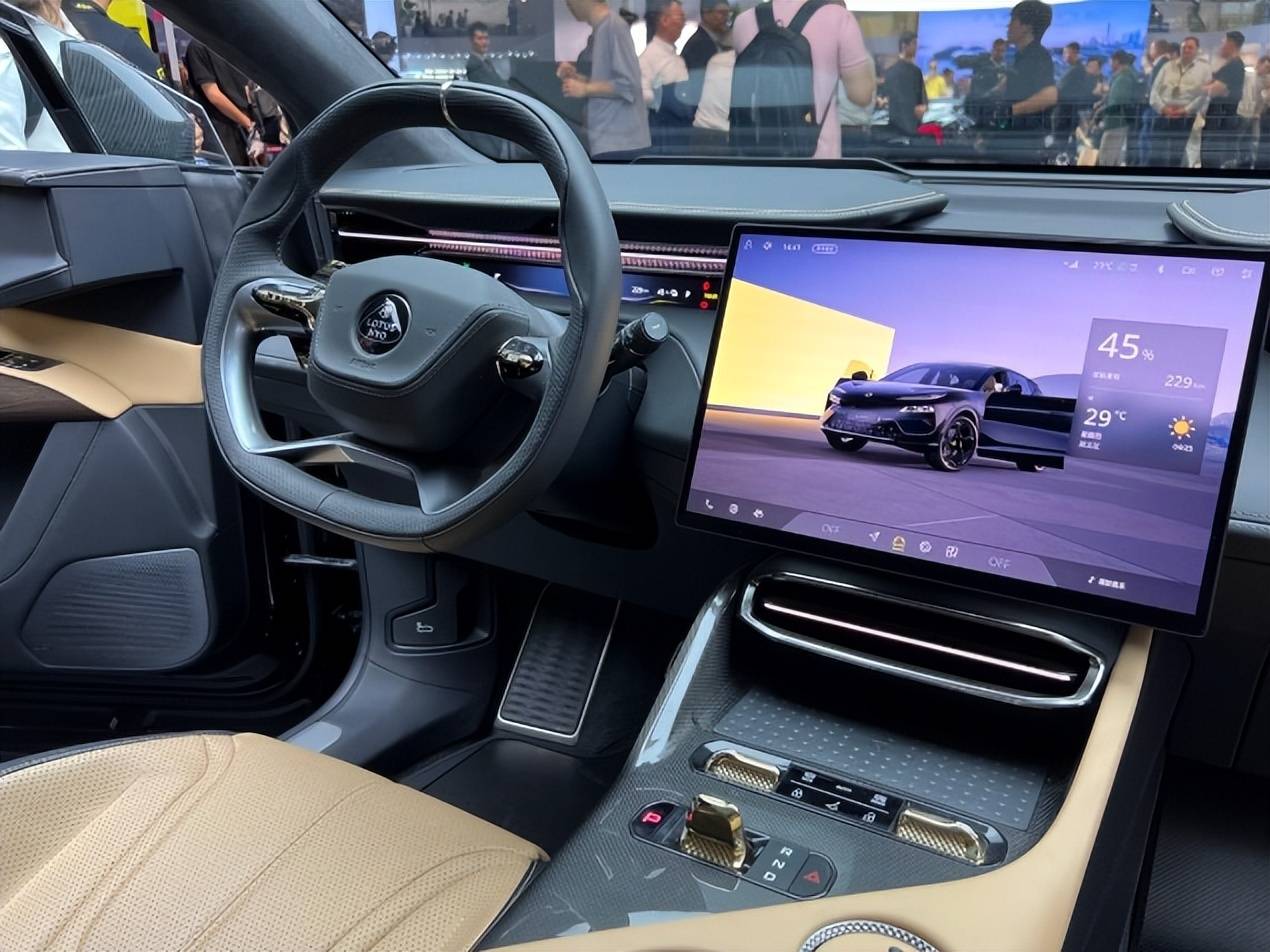 54.8 万开超跑？莲花 ELETRE 夏花直接把价格打骨折_搜狐汽车_搜狐网