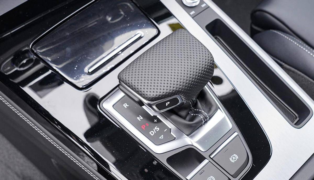 不敢想象！捷豹F-PACE最低价已到23万多，还要选奥迪Q5L？_搜狐汽车_搜狐网