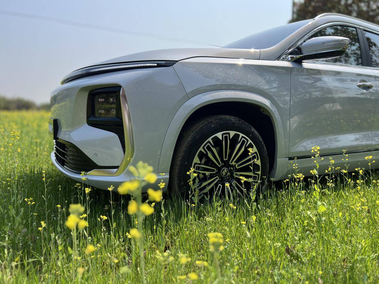 大六座+零重力座椅+小桌板，捷途全新山海L9统统都给你安排上_搜狐汽车_搜狐网