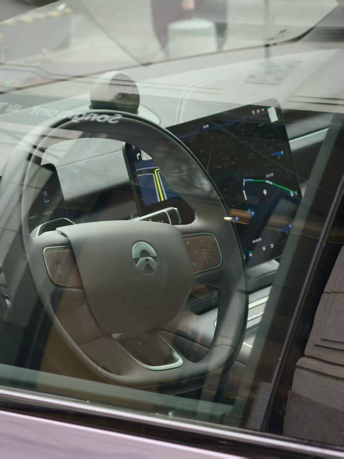 新款蔚来ES6/EC6实车现身，造型升级+神玑芯片，换横屏+电子怀挡_搜狐汽车_搜狐网