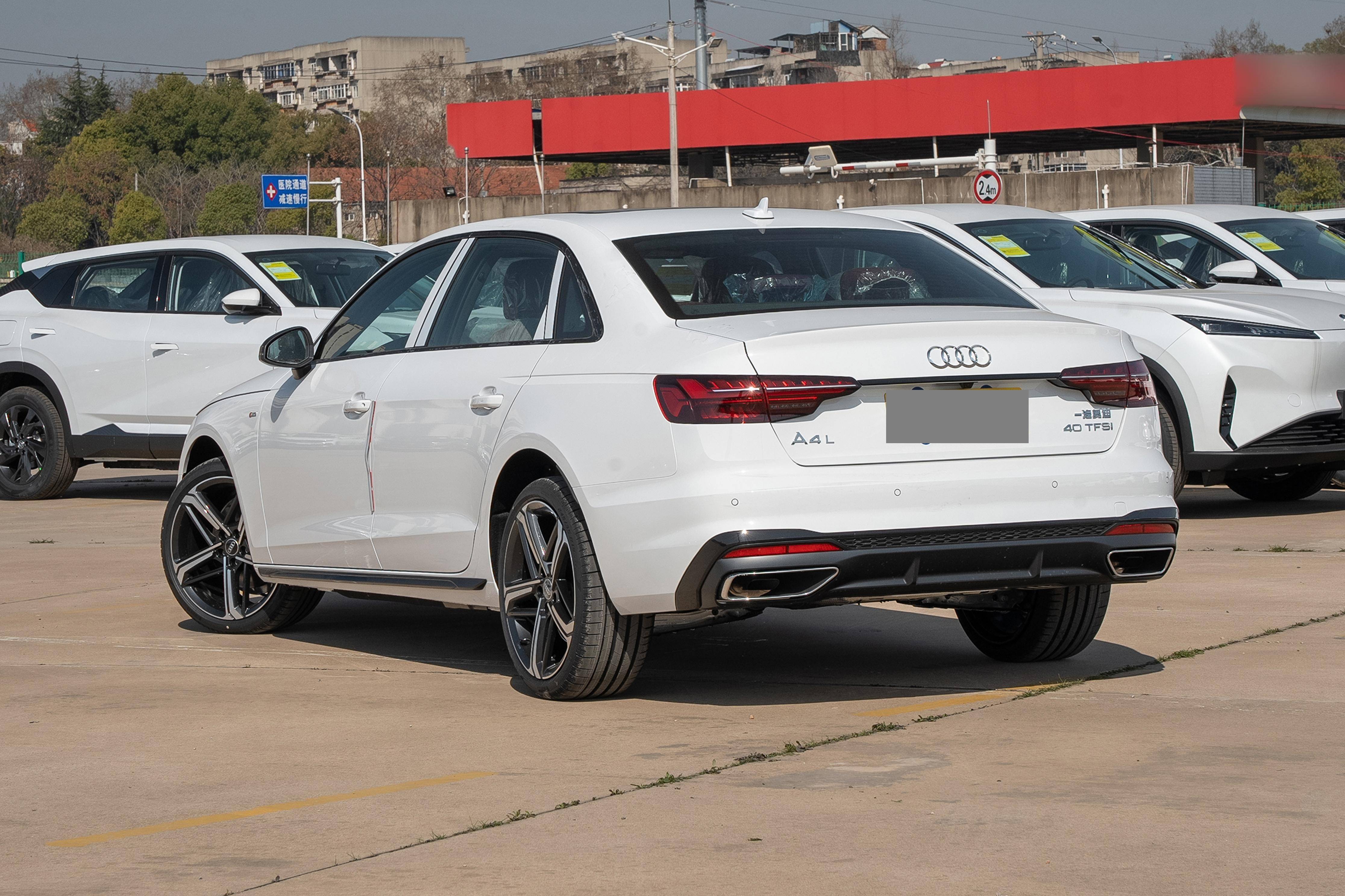 5414辆！奥迪A4L终端售价跌破18万，为何销量不增反降？_搜狐汽车_搜狐网