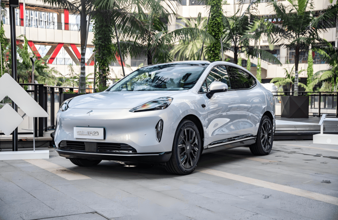 和朋友自驾出游后，才知道我的昊铂HT比他的智己LS6香多少！_搜狐汽车_搜狐网