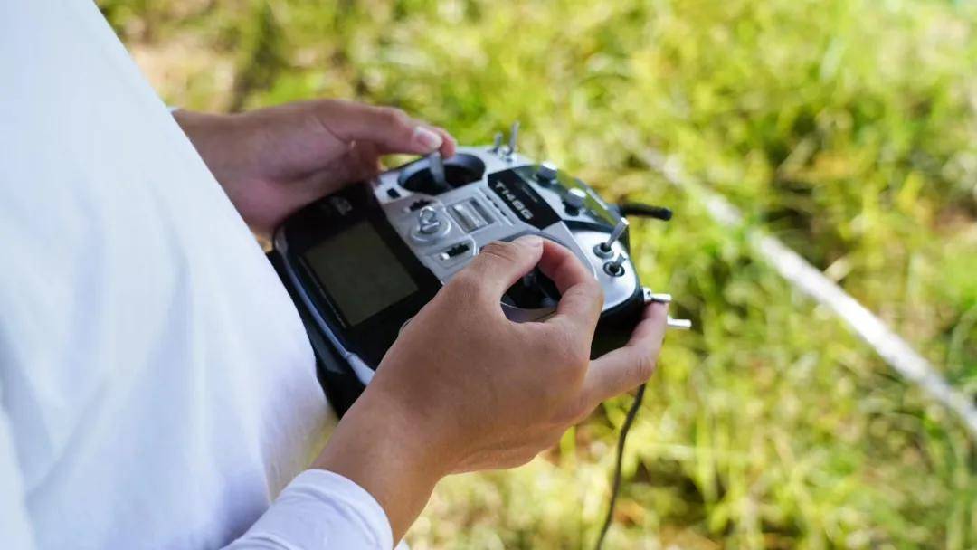 CAAC vs AOPA？无人机证书区别解析，别考错了！_培训_执照_飞行