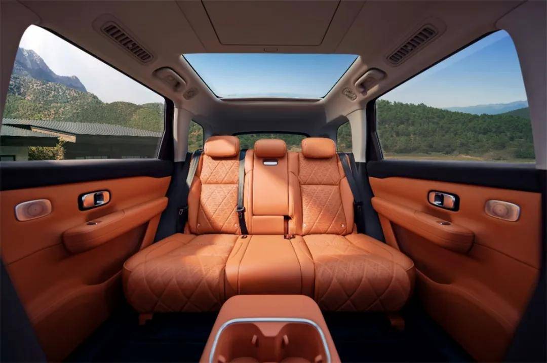 16.98万起，新增全新5座版，2026款零跑C16开启预售_搜狐汽车_搜狐网