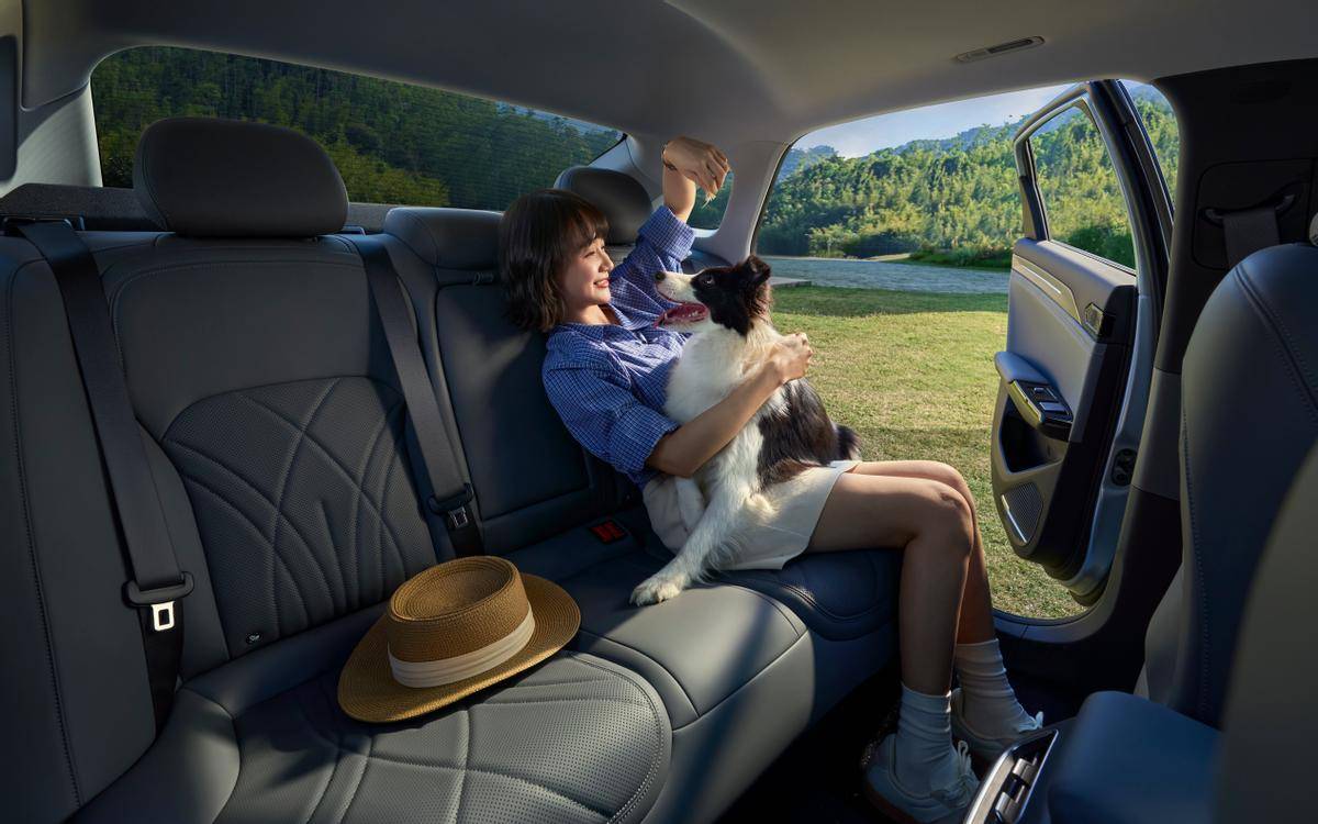 6.98万起的银河L6 EM-i凭实力出圈，堪称家庭购车的最佳选择！ _搜狐汽车_搜狐网