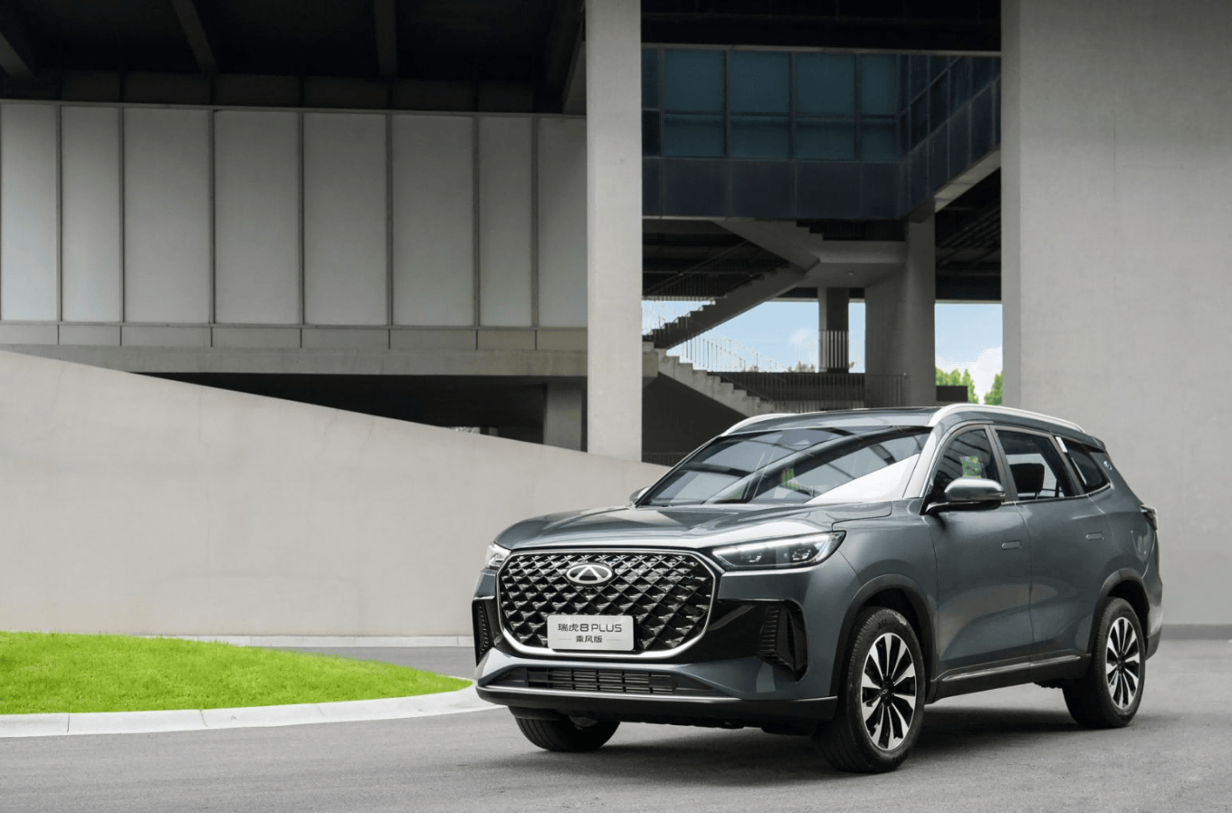 双子星驾到，奇瑞瑞虎8L长虹版/瑞虎8PLUS乘风版上市_搜狐汽车_搜狐网