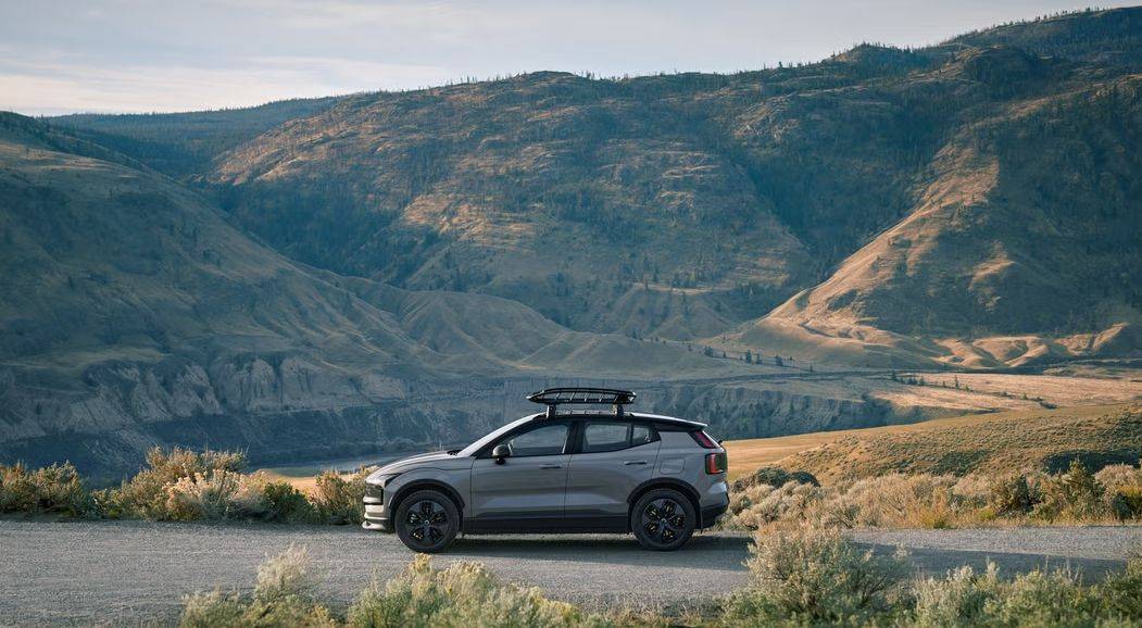 北欧野趣入电，沃尔沃EX30 CC以23.38万重塑纯电跨界_搜狐汽车_搜狐网