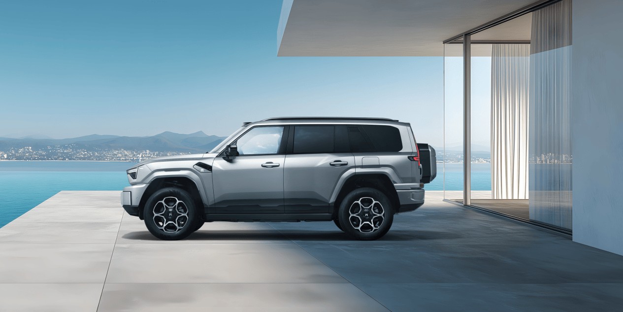 猛士M817：华为黑科技加持，越野大咖集体破防_搜狐汽车_搜狐网