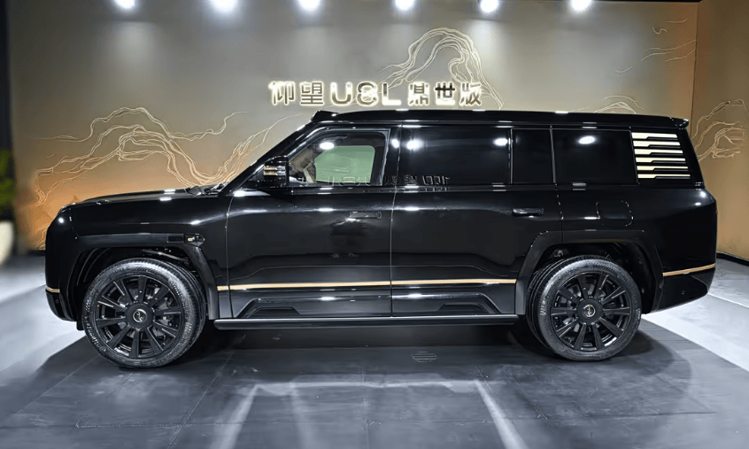 百万级豪华SUV新标杆：仰望U8L鼎世版7月31日预售，以“黄金基因”重塑市场格局_搜狐汽车_搜狐网