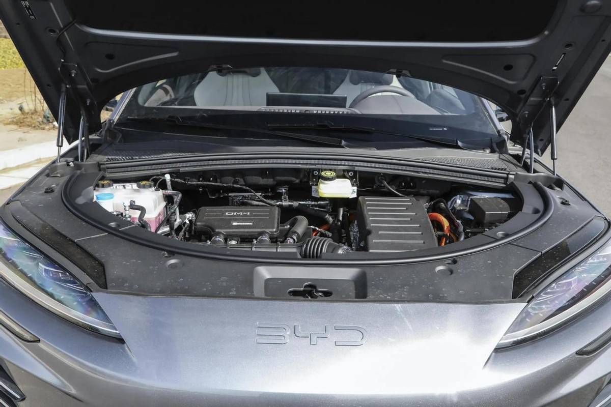 低配对低配！长安启源Q07和比亚迪宋PLUS DM-i，谁给得更多？_搜狐汽车_搜狐网