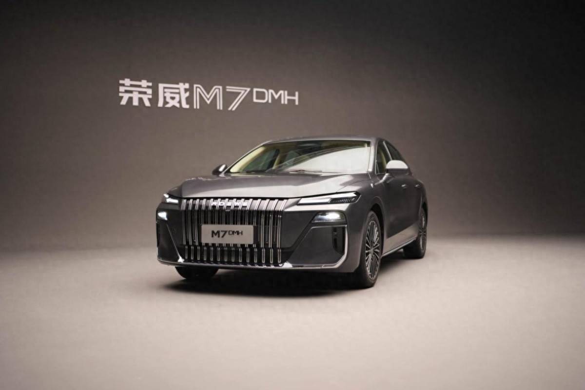 荣威M7DMH实测霸榜超越同级，竟比汉DM-i还能跑！无愧混动新标杆_搜狐汽车_搜狐网