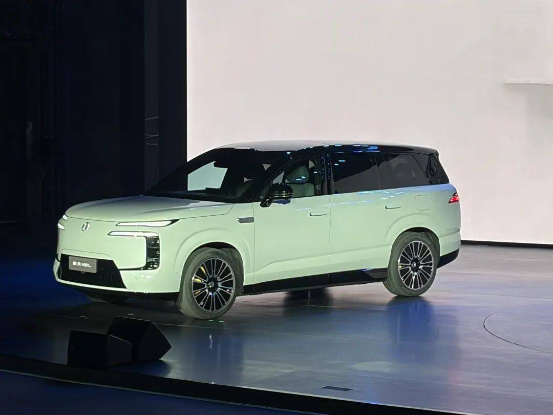 太卷了，腾势N8L只要29.98万，主打安全，销量有保障了_搜狐汽车_搜狐网