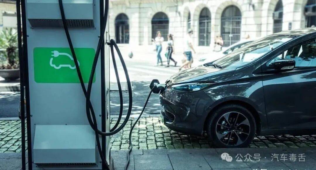 卖掉油车换电车，第一次跑高速1100km，才发现网上说竟然都是真的_搜狐汽车_搜狐网