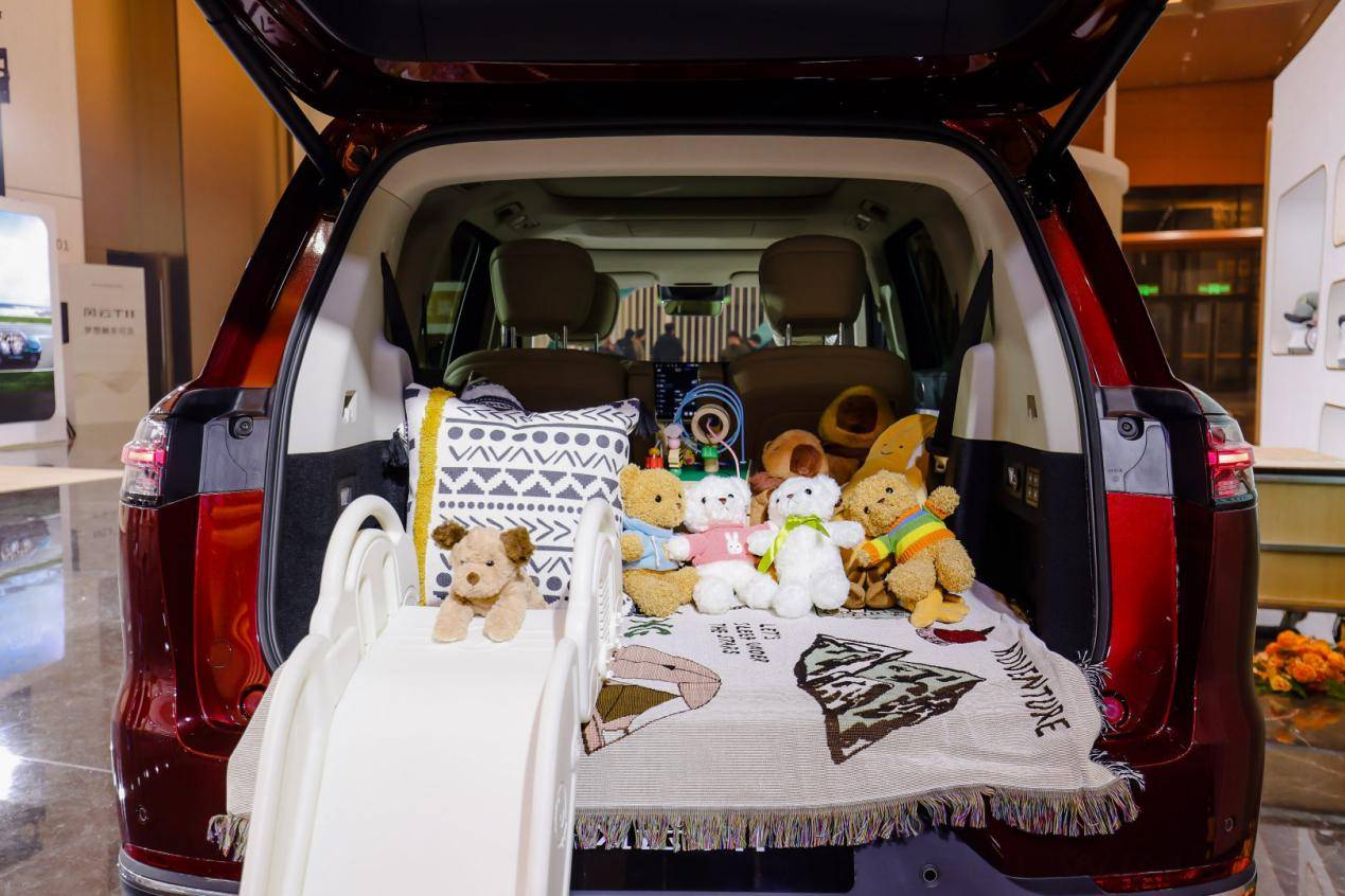 智享大六座旗舰SUV风云T11全球上市，限时抢鲜价17.99-23.99万元_搜狐汽车_搜狐网