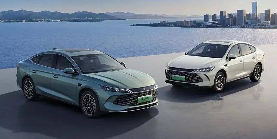 友商的天塌了，比亚迪秦PLUS DMi 210公里长续航版仅8.98万起_搜狐汽车_搜狐网