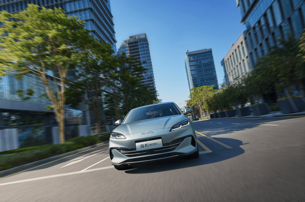 比亚迪推出大电池DM-i车型，纯电续航翻一倍，8.98万元起！_搜狐汽车_搜狐网