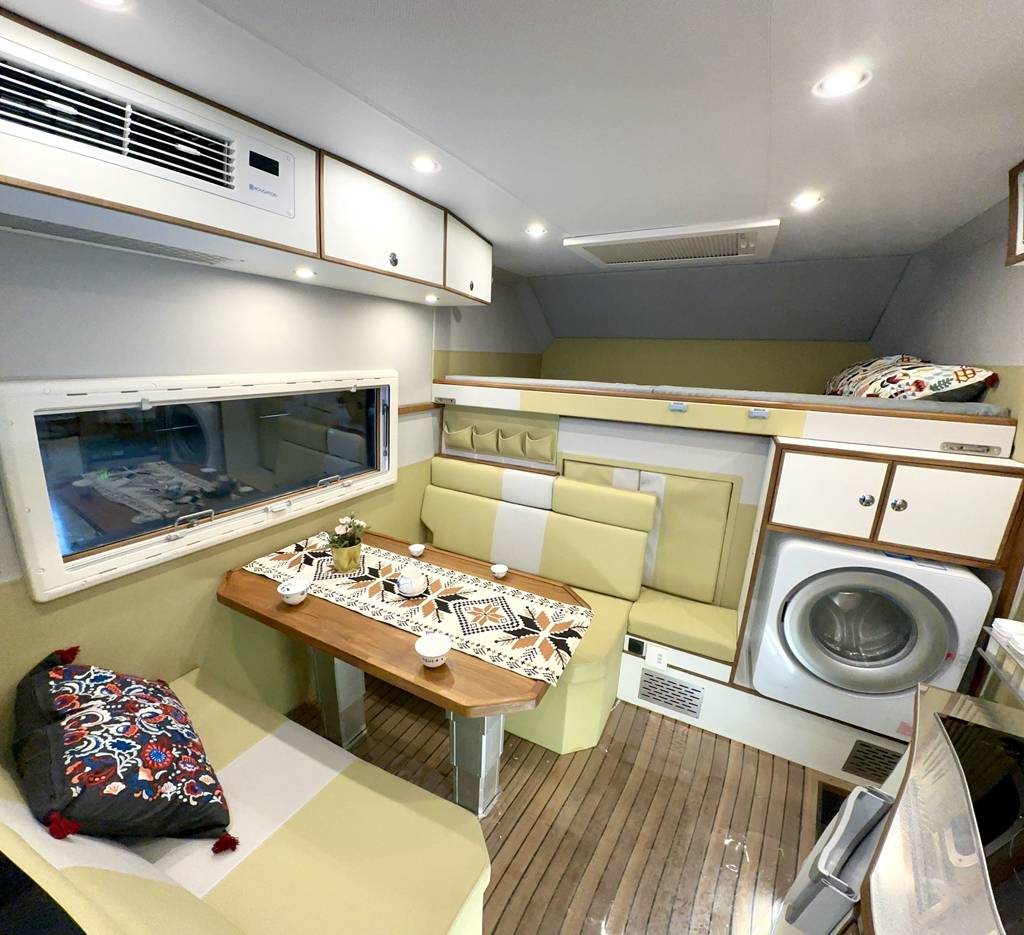 3.9-3.11上海房车展旅美灵域5500N四驱越野房车舒适与自由兼顾_搜狐汽车_搜狐网