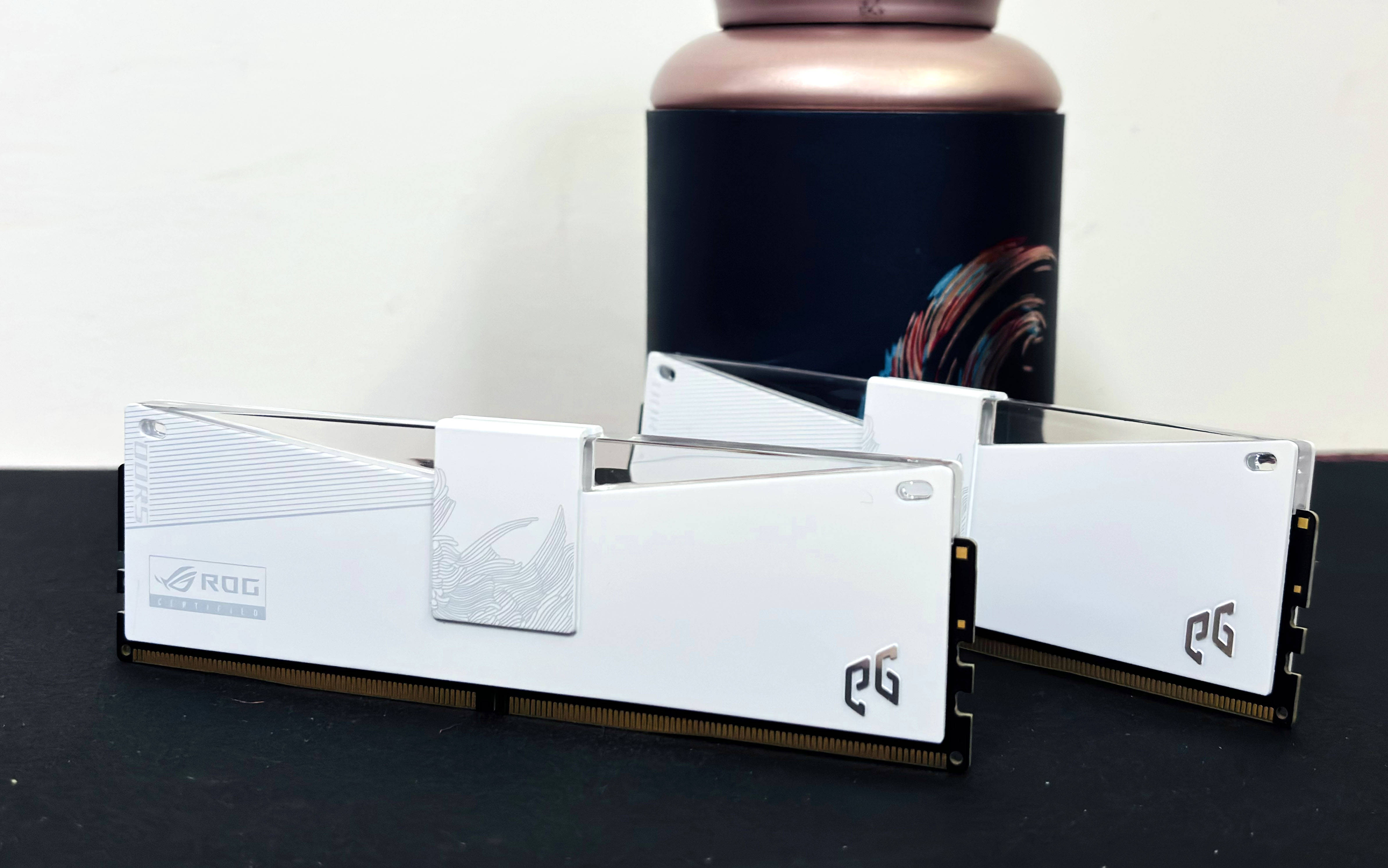 EG异极北极星金印V5 ROG联名DDR5内存条：性能界的“低调高手”，实测见真章！_测试_散热_游戏