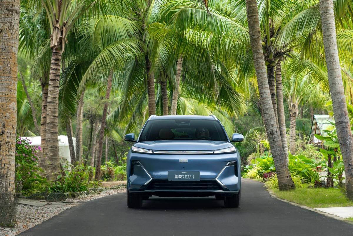 吉利银河星舰7 EMi混动SUV：13天交付破万，新车王者如何炼成？_搜狐汽车_搜狐网