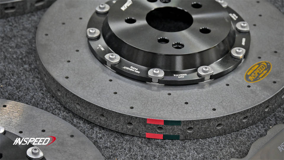 海外案例丨奔驰C63 AMG（W204）升级INSPEED ISCB原厂替换碳陶刹车套件_搜狐汽车_搜狐网