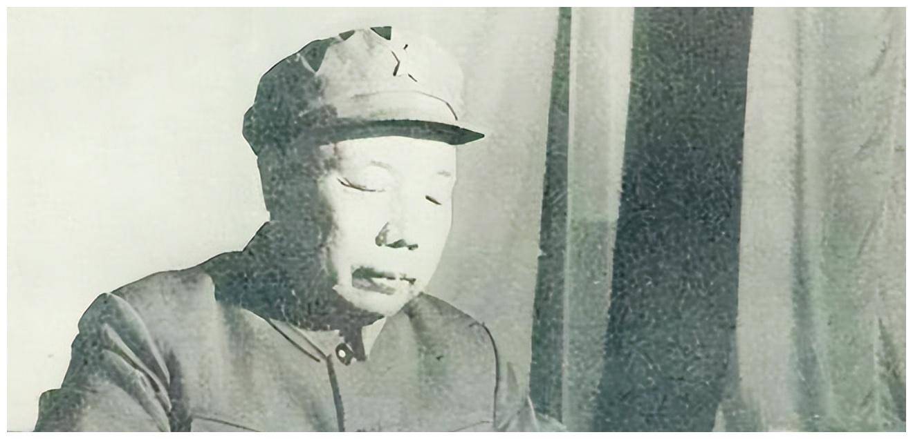 85年肖华病重，儿子不在身边，临终前将军突然伸手：把大女婿喊来_毛主席_工作_革命