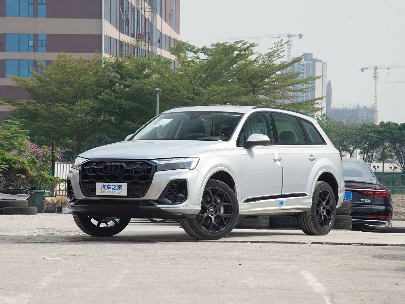 售63.68万元！奥迪Q7新车型上市，搭第四代EA888发动机+全时四驱_搜狐汽车_搜狐网