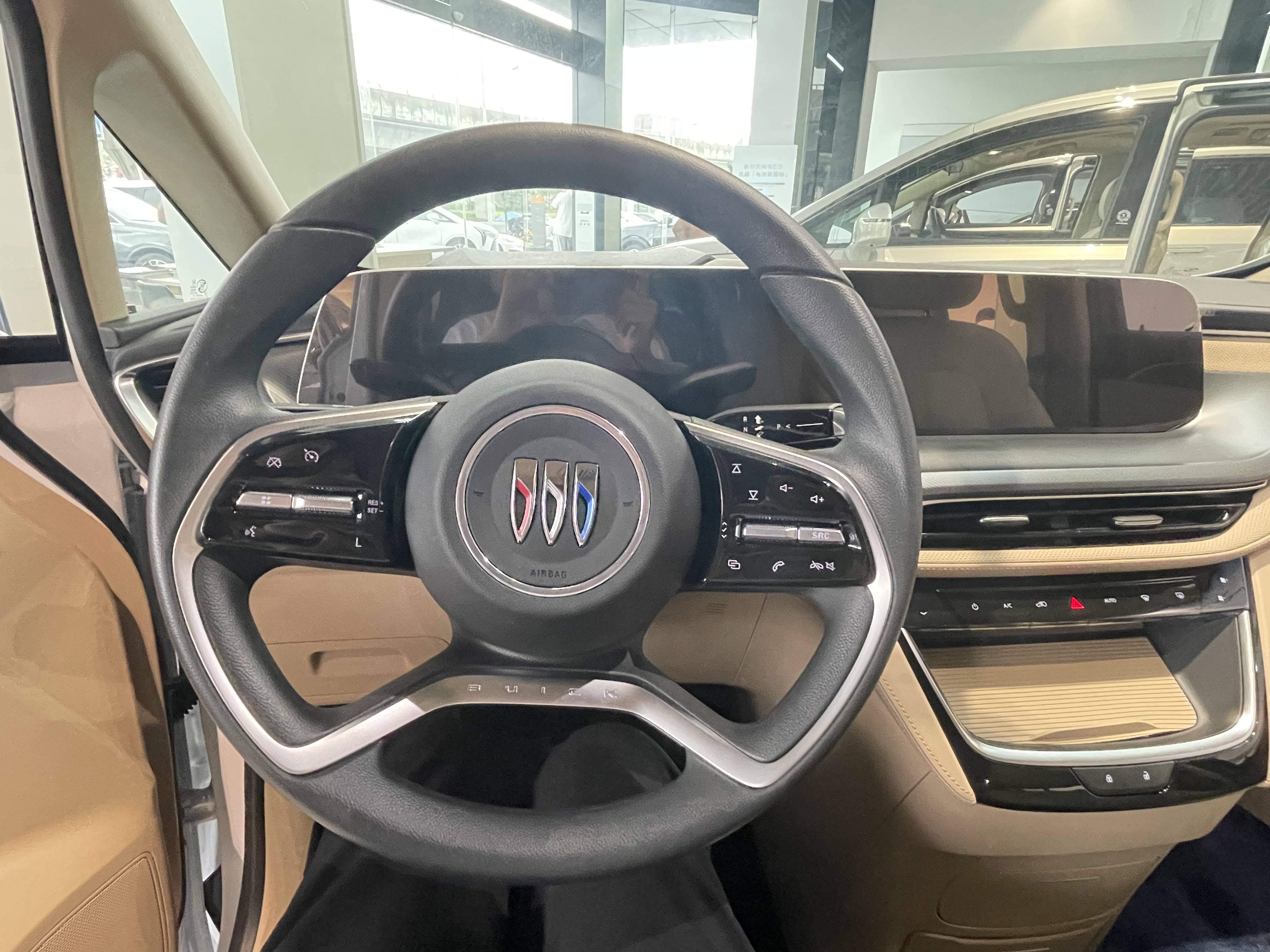 22.99万元的全新别克GL8陆上公务舱值不值？到店一探究竟_搜狐汽车_搜狐网