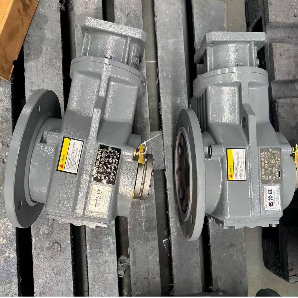 PFK07-Y5.5KW-4P减速机PFK07-YVP5.5KW-4P-9.3-M1-J1代号的意义_电机_基座_转速